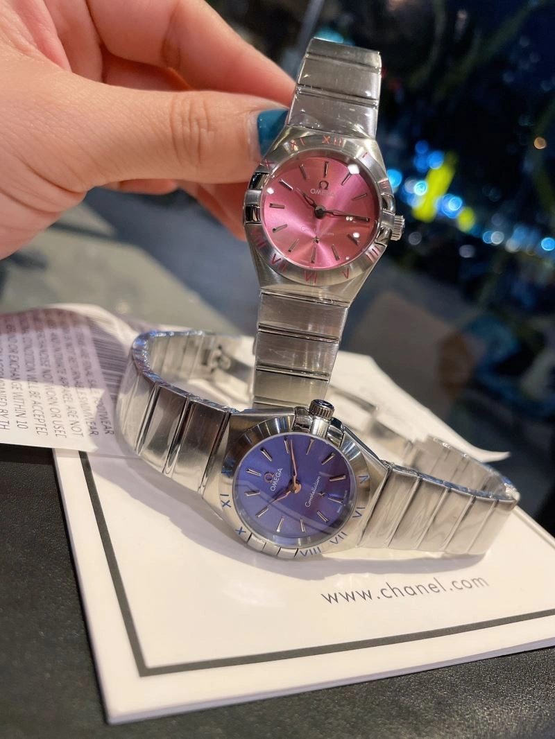 Top mirror OMEGA Watches