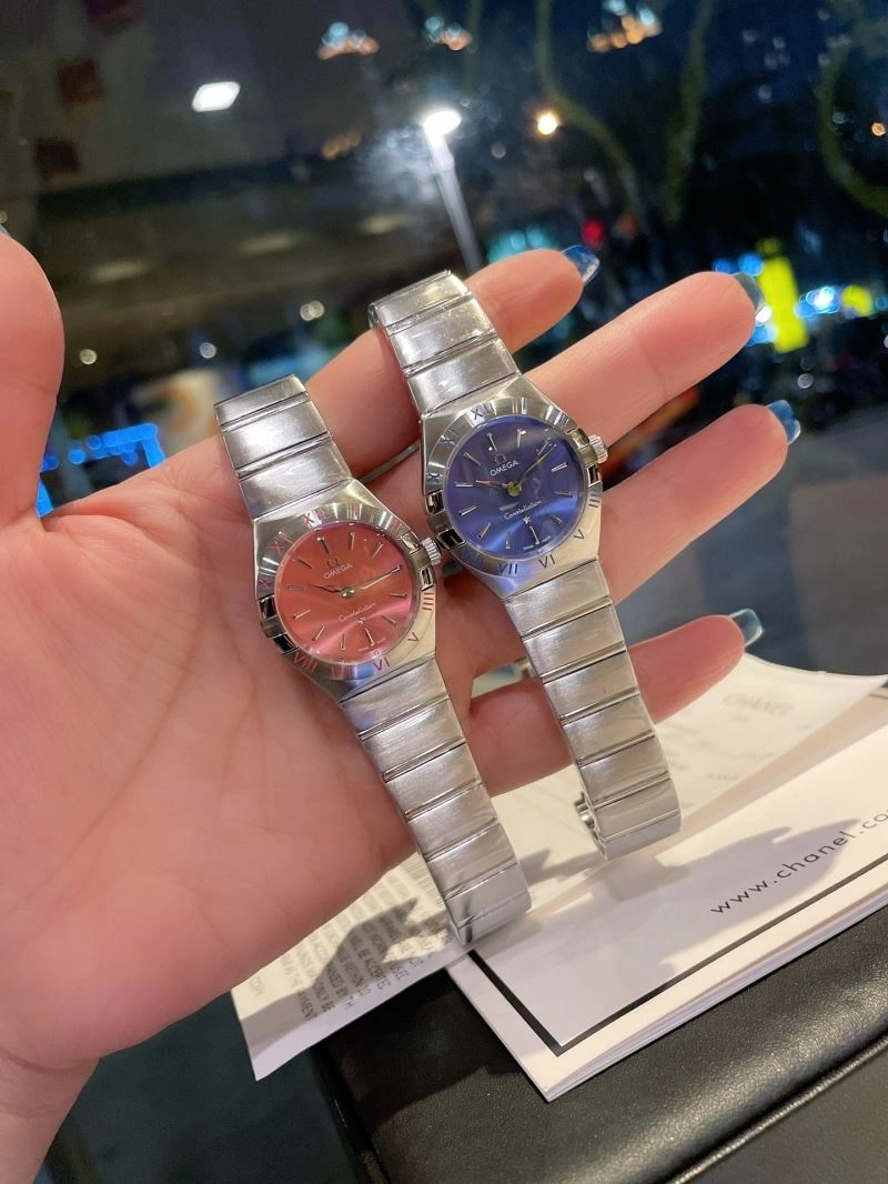 Top mirror OMEGA Watches