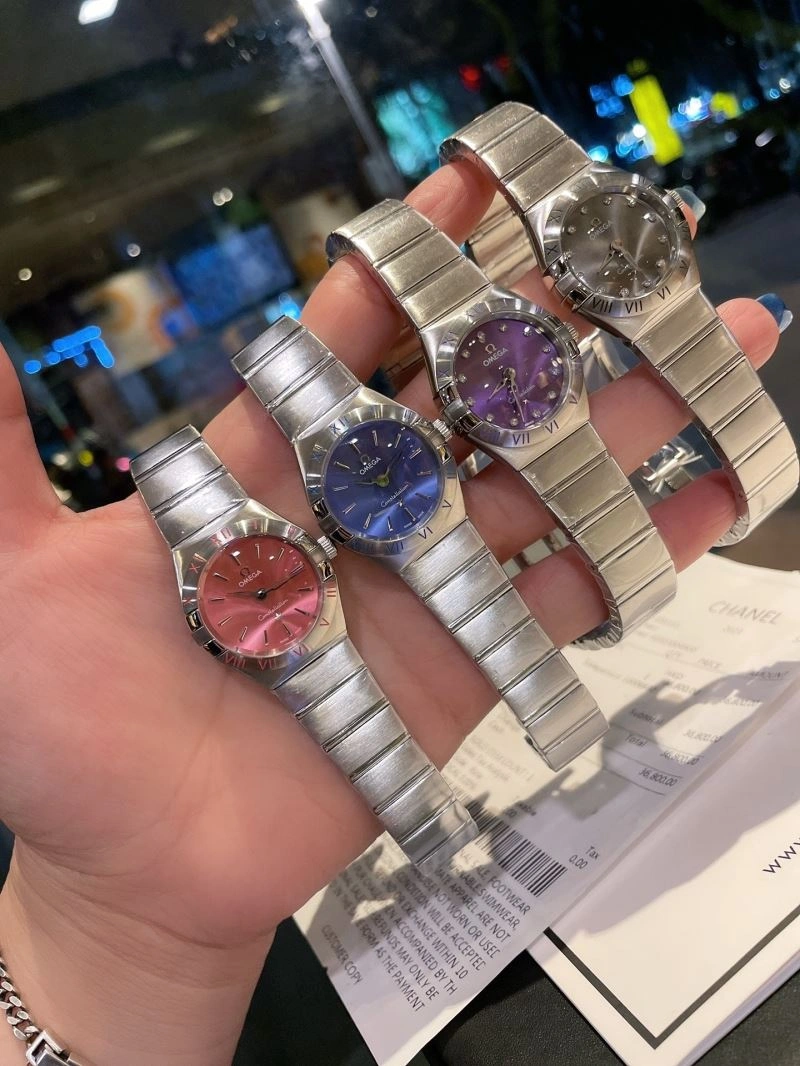 Top mirror OMEGA Watches