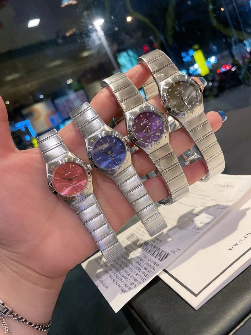 Top mirror OMEGA Watches