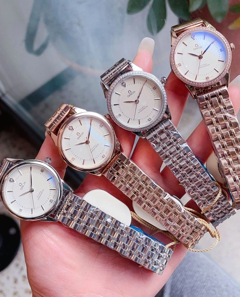 Top mirror OMEGA Watches