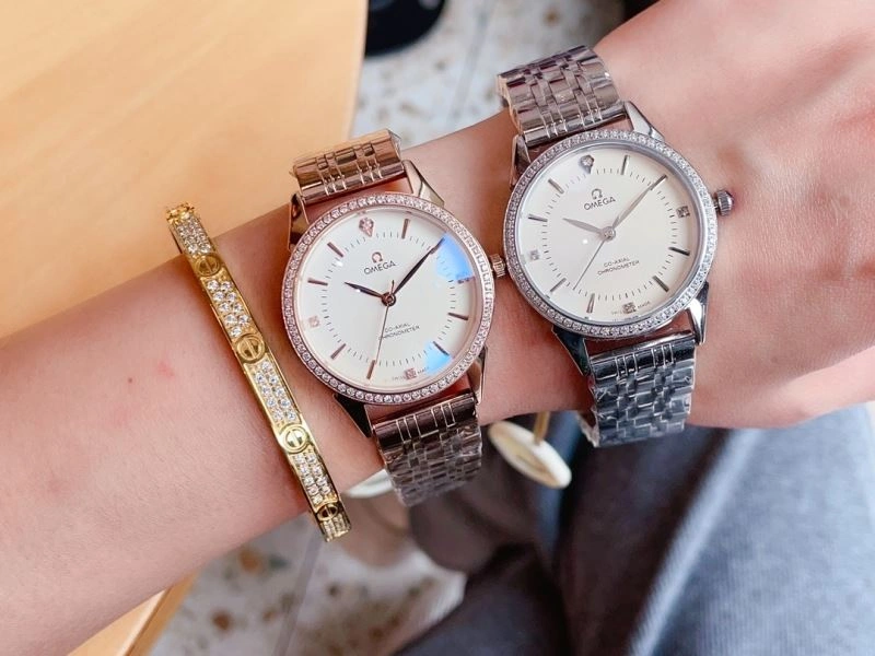 Top mirror OMEGA Watches
