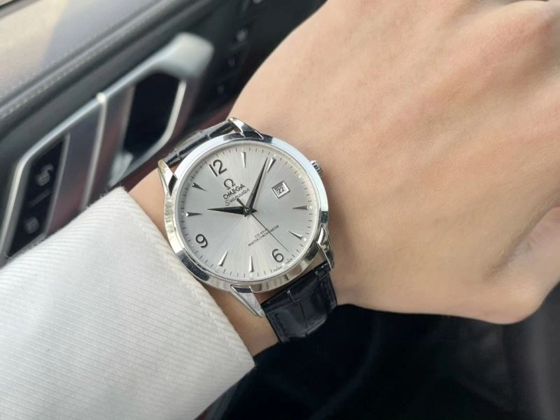 Top mirror OMEGA Watches