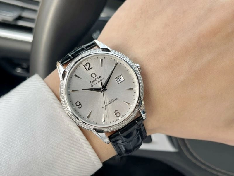 Top mirror OMEGA Watches