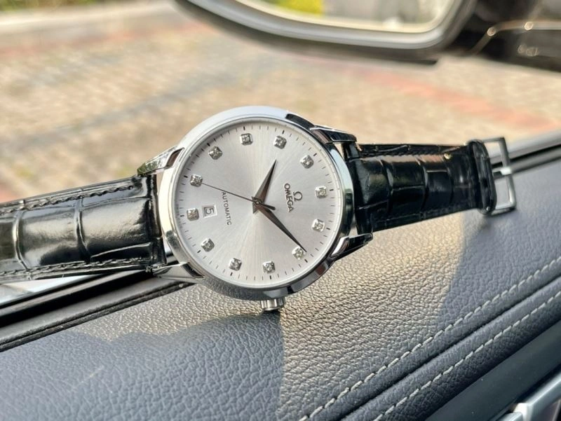 Top mirror OMEGA Watches