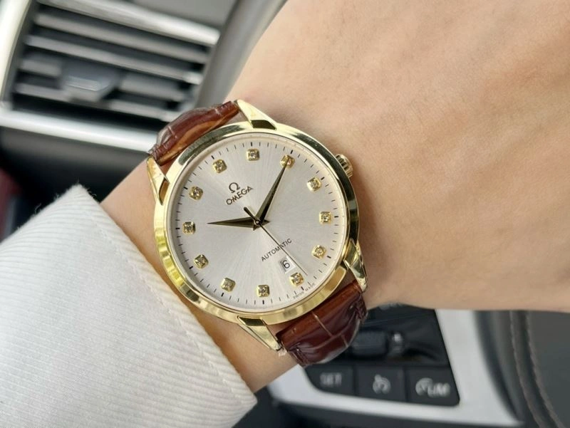 Top mirror OMEGA Watches