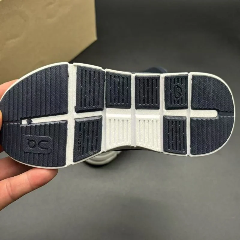 Low-cost ON SHOES