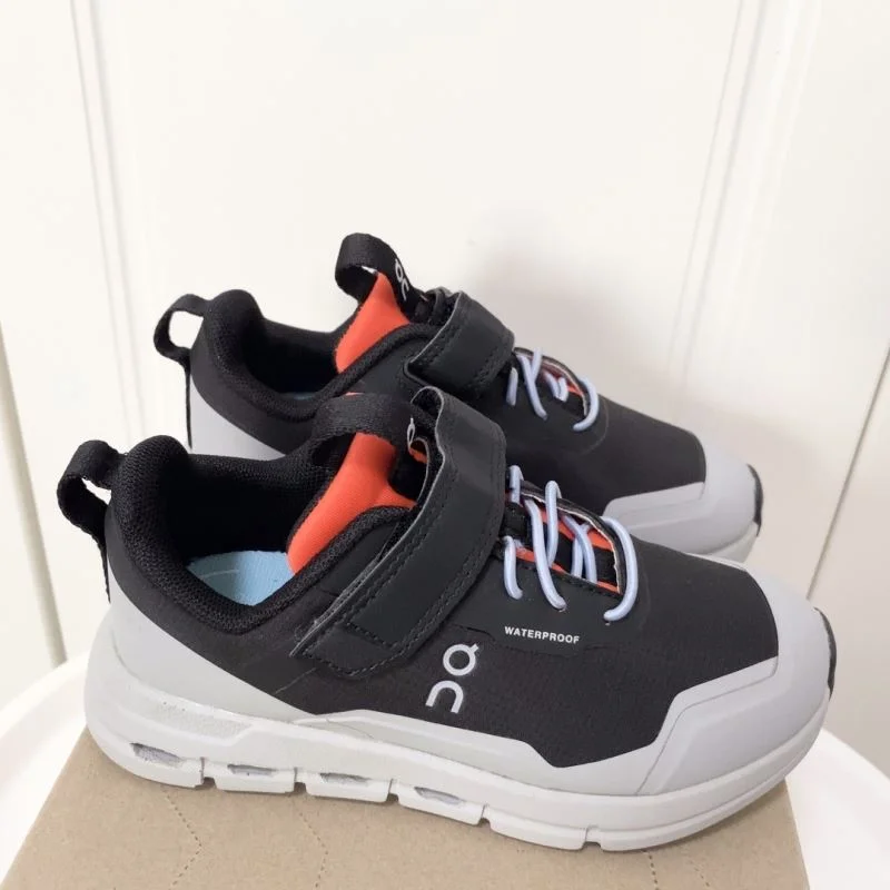 Brand-authenticated ON SHOES