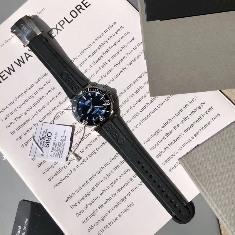 Top mirror ORIS Watches