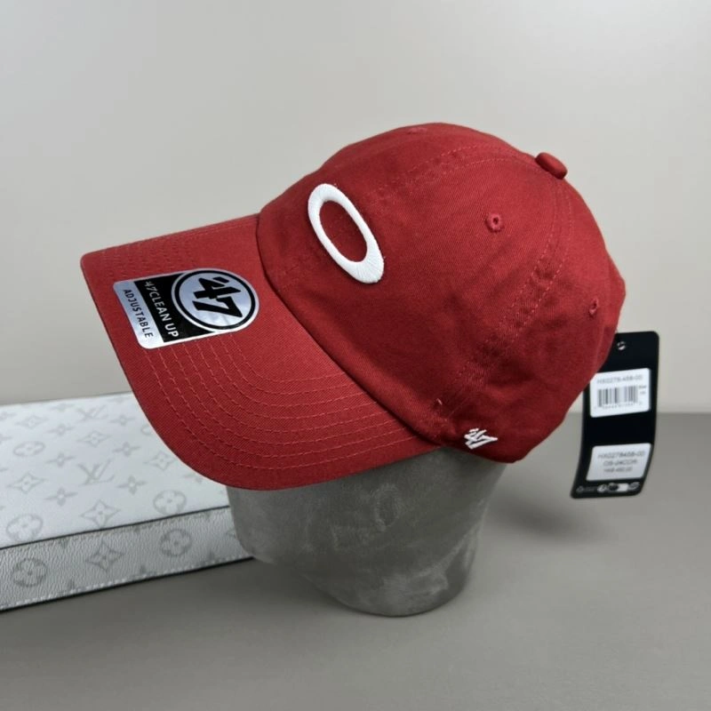 Value-priced Oakley Caps