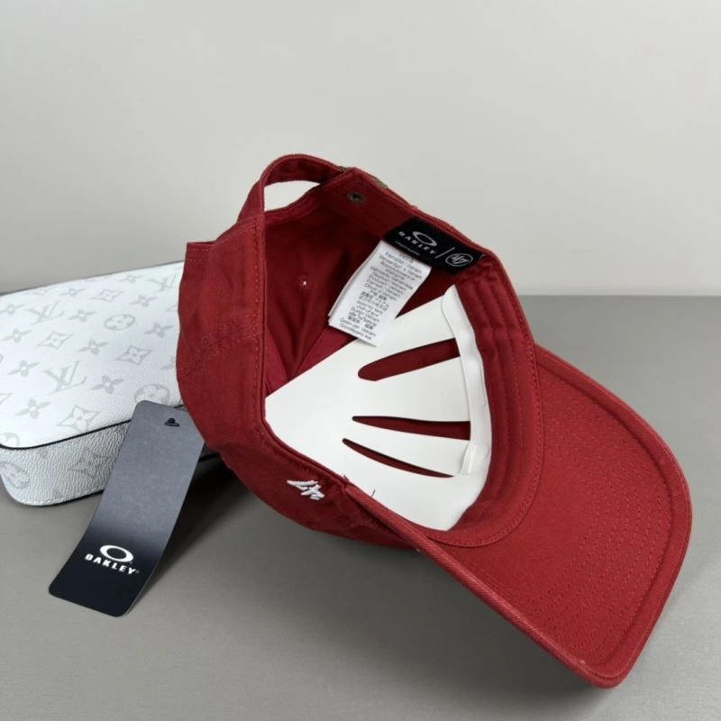 Value-priced Oakley Caps