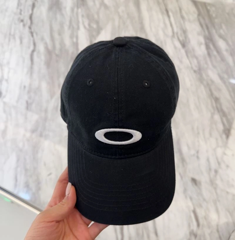 Oakley Caps