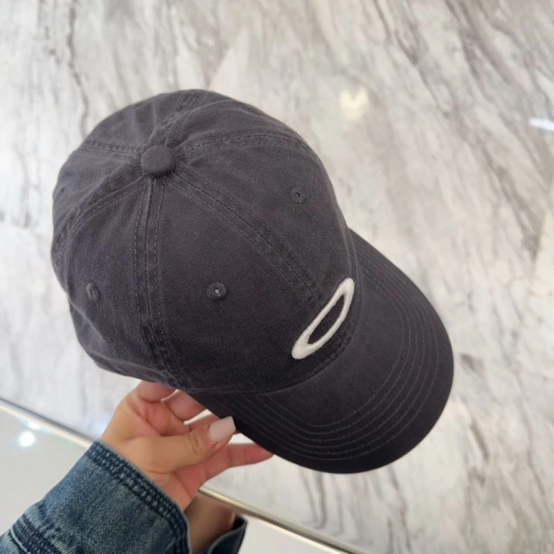 Top match Oakley Caps