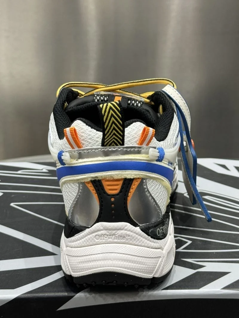 Accurate model Off White Shoes
