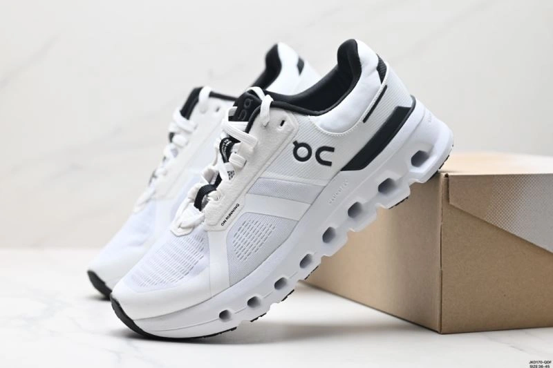 Top mirror On Running Shoes