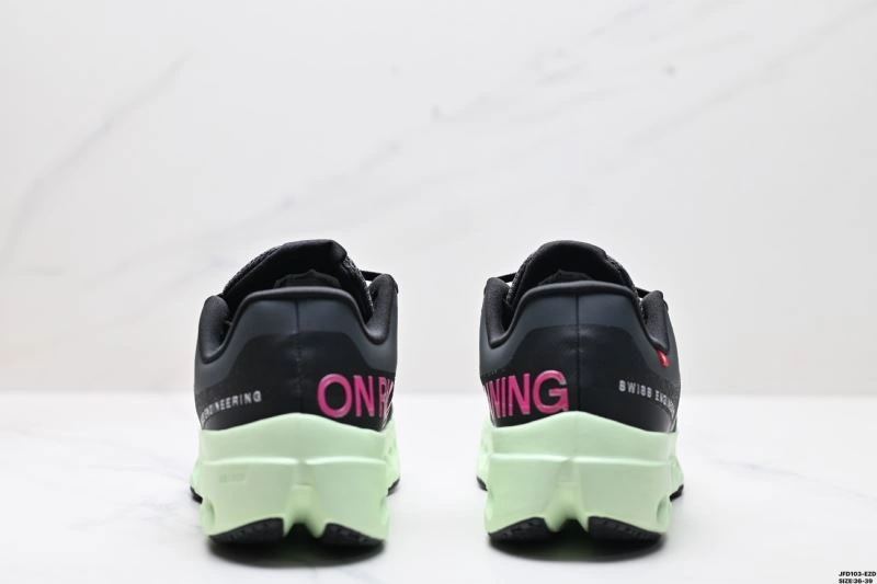 High fidelity On Running Shoes