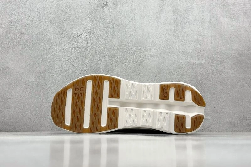 Perfect replica On Running Shoes