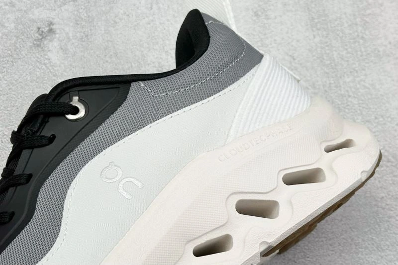 Perfect replica On Running Shoes