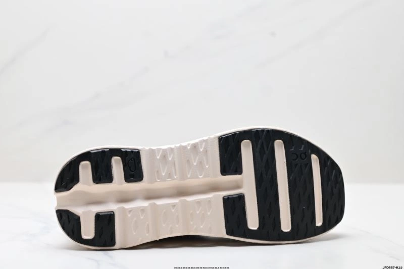 Brand-authenticated On Running Shoes