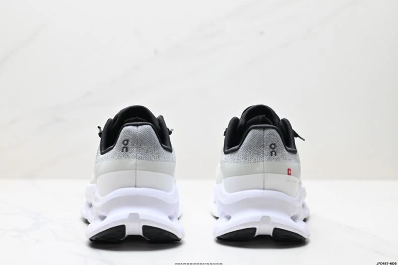Low-cost On Running Shoes