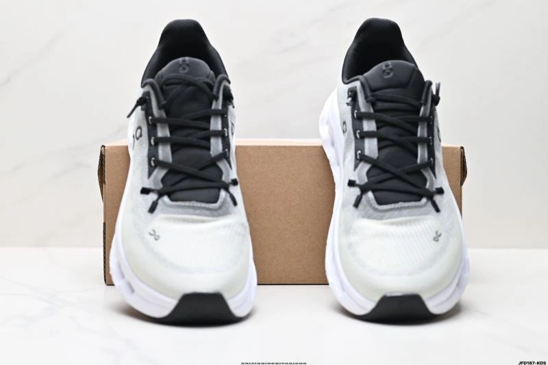 Low-cost On Running Shoes