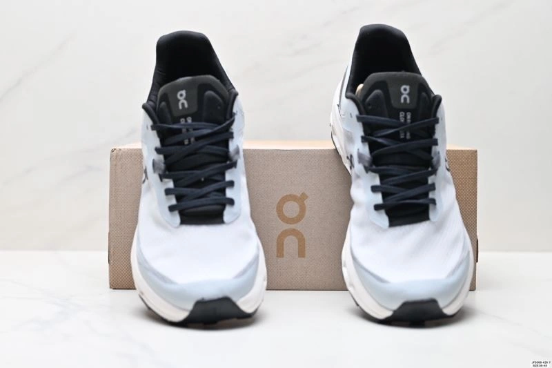 Perfect replica On Running Shoes
