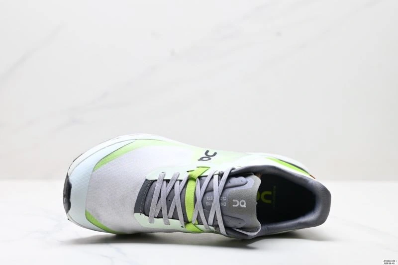 High fidelity On Running Shoes