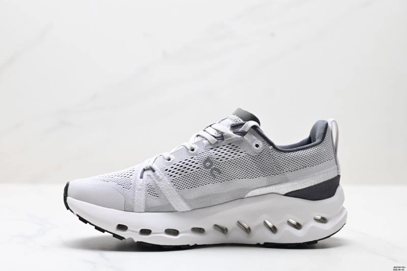 Top mirror On Running Shoes