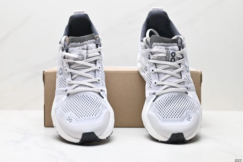 Top mirror On Running Shoes