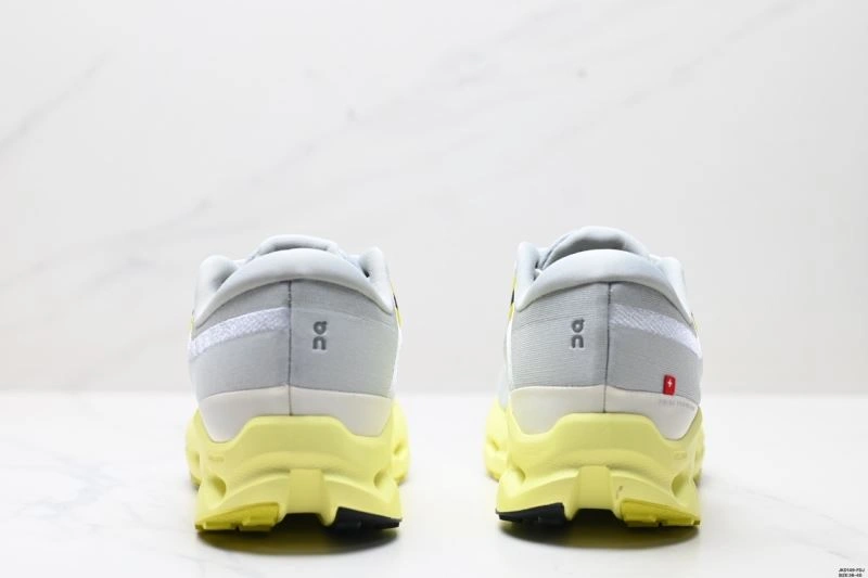 Accurate model On Running Shoes