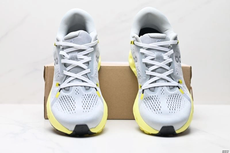 Accurate model On Running Shoes