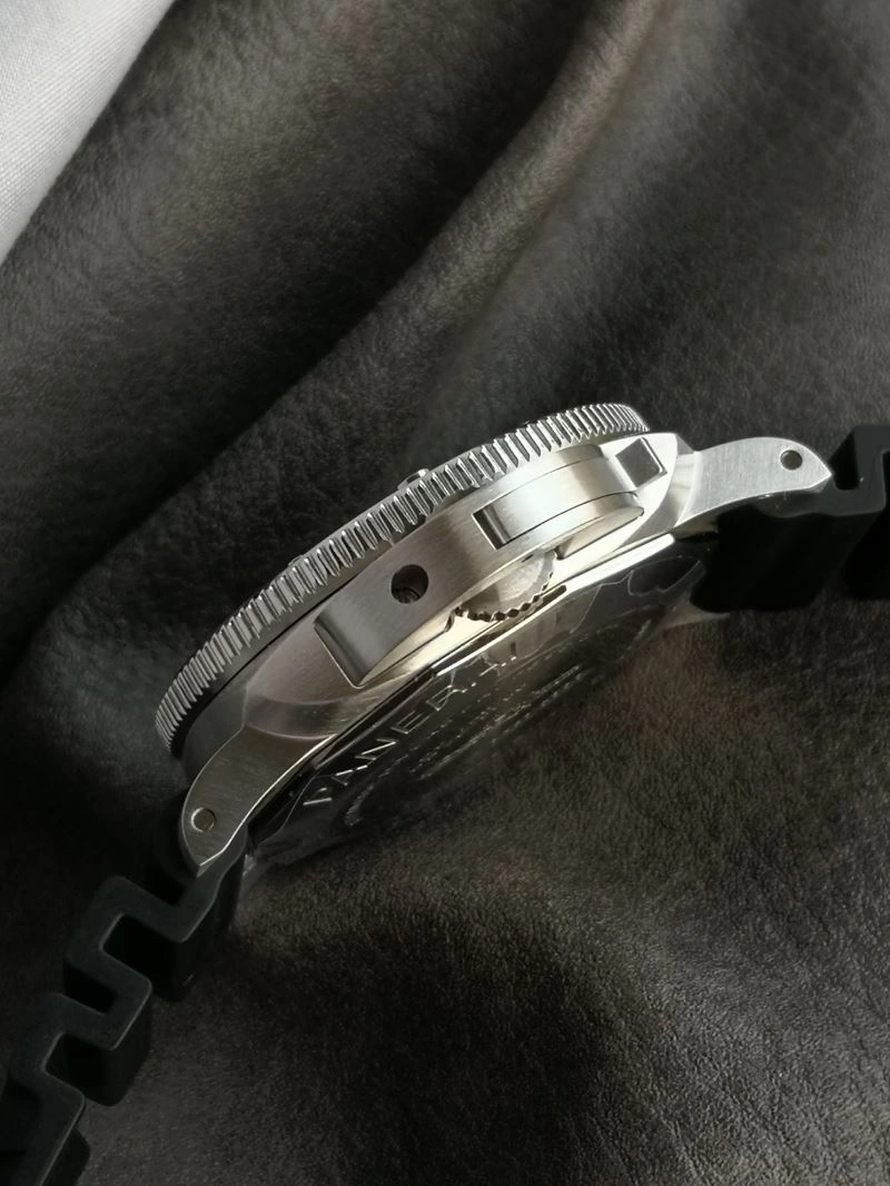 Official PANERAI Watches