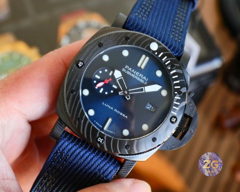 Top mirror PANERAI Watches