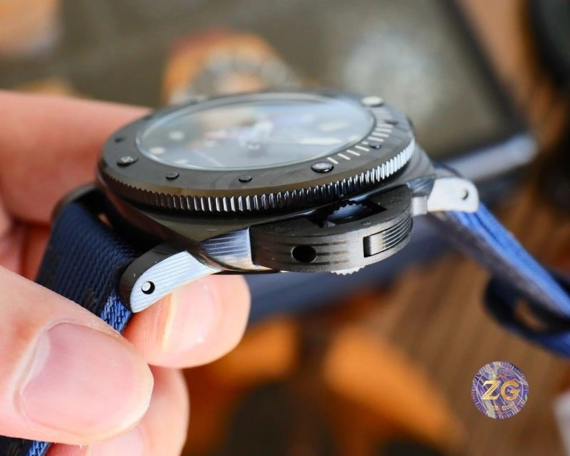 Top mirror PANERAI Watches