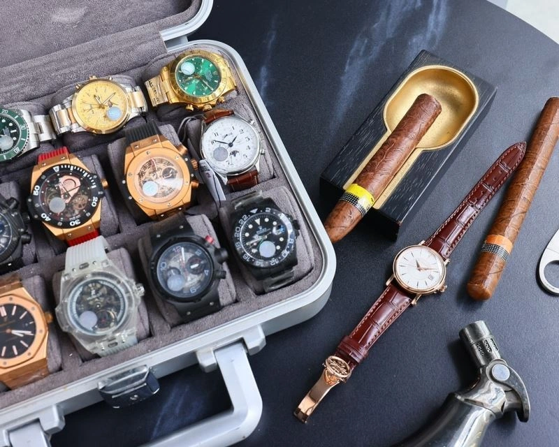 PATEK PHILIPPE Watches