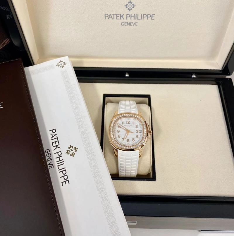 PATEK PHILIPPE Watches