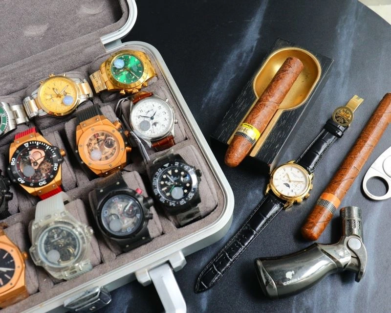 PATEK PHILIPPE Watches