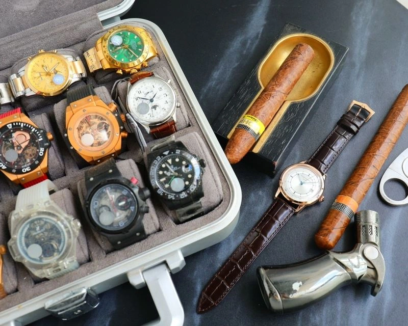 PATEK PHILIPPE Watches