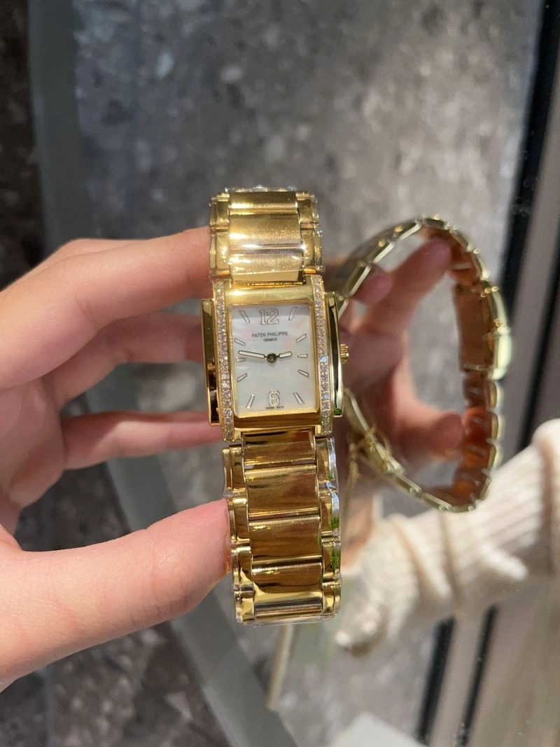 Bargain PATEK PHILIPPE Watches