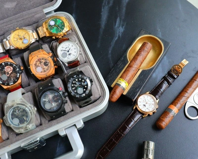 PATEK PHILIPPE Watches