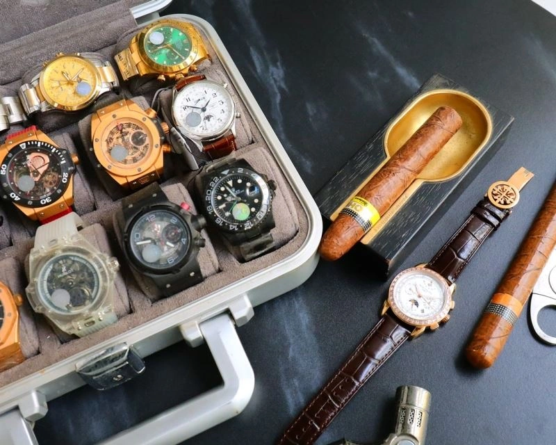 PATEK PHILIPPE Watches