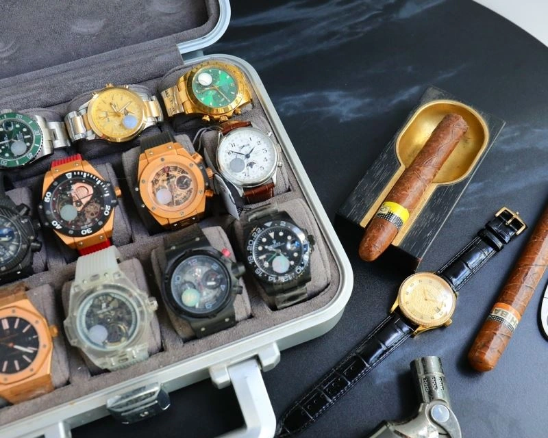 PATEK PHILIPPE Watches