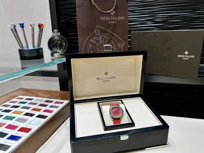PATEK PHILIPPE Watches