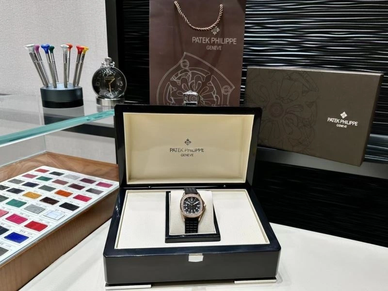PATEK PHILIPPE Watches