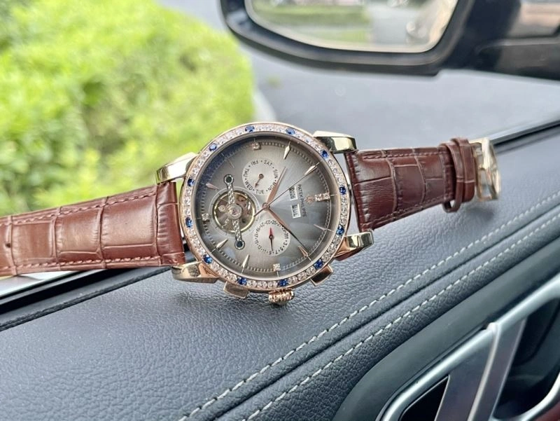 Indistinguishable PATEK PHILIPPE Watches
