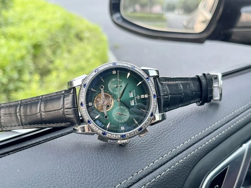 Indistinguishable PATEK PHILIPPE Watches