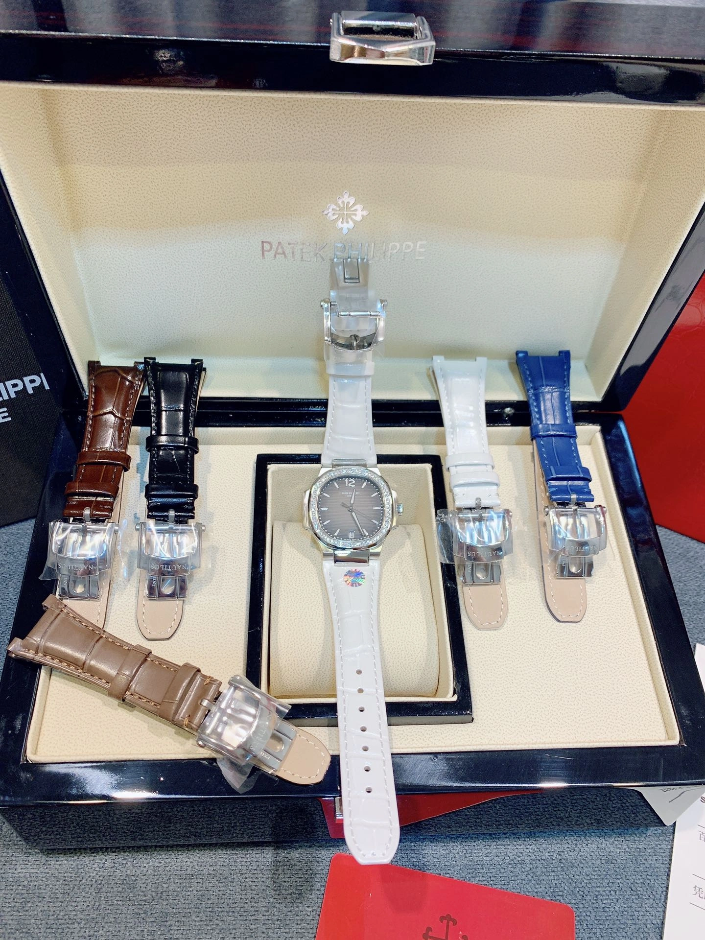 Bargain PATEK PHILIPPE Watches