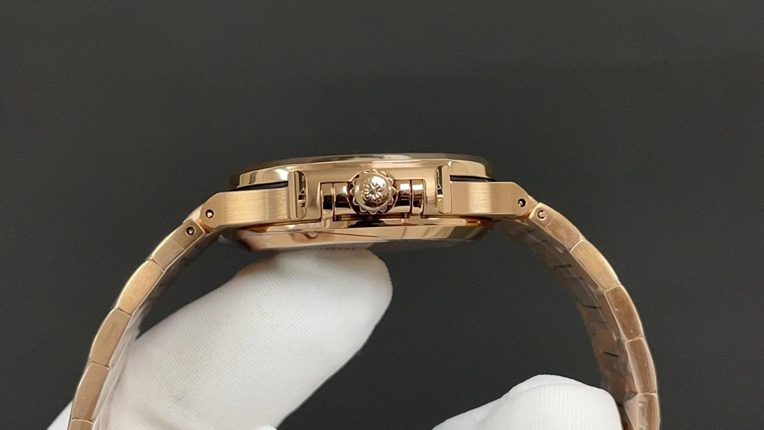 Indistinguishable PATEK PHILIPPE Watches