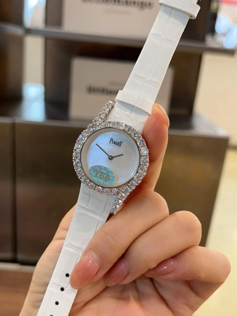 Low-cost PIAGET Watches