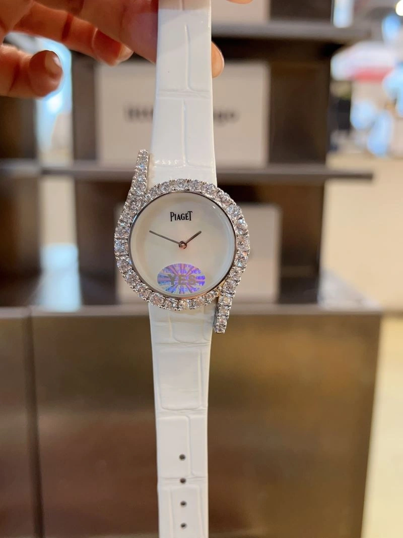 Low-cost PIAGET Watches